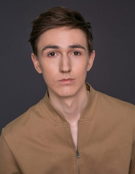 Kacper Kujawa – Dubbingpedia